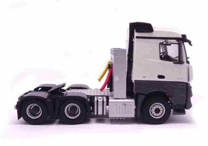 Mercedes Benz Arocs MP4 Stream space 6×4 1:50 WSI Models Branca ...
