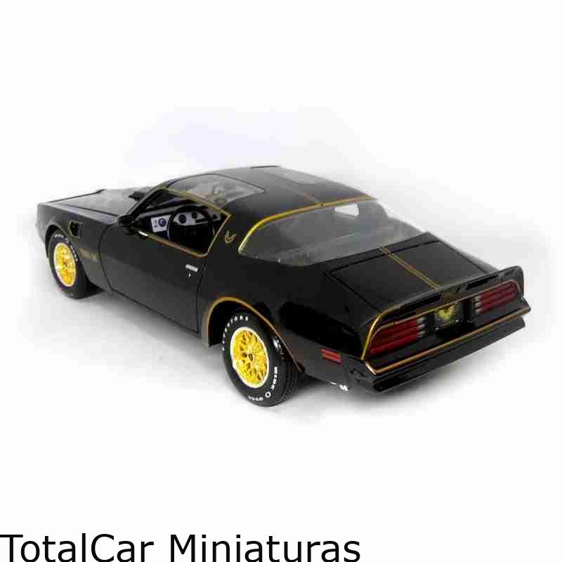 Maisto Pontiac Firebird Trans Am Maisto 1:18 Scale 1978 Pontiac ...